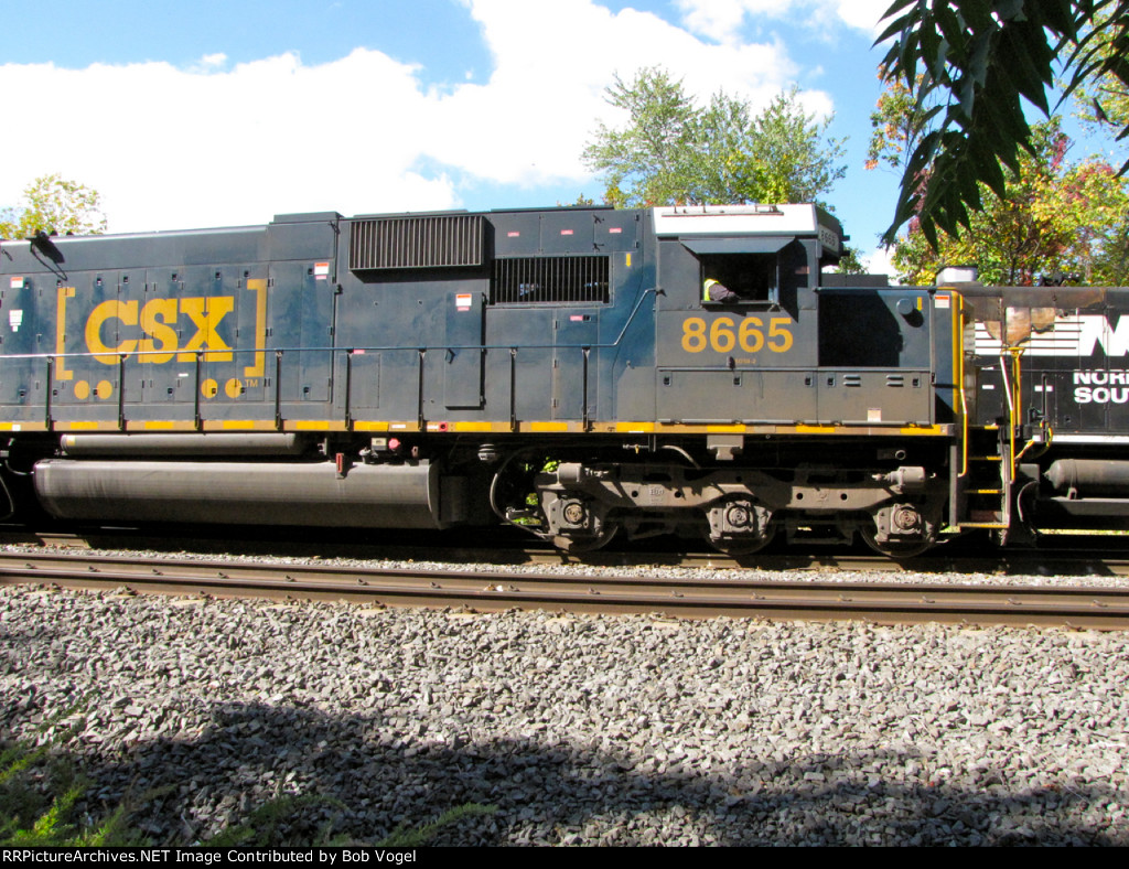 CSX 8665